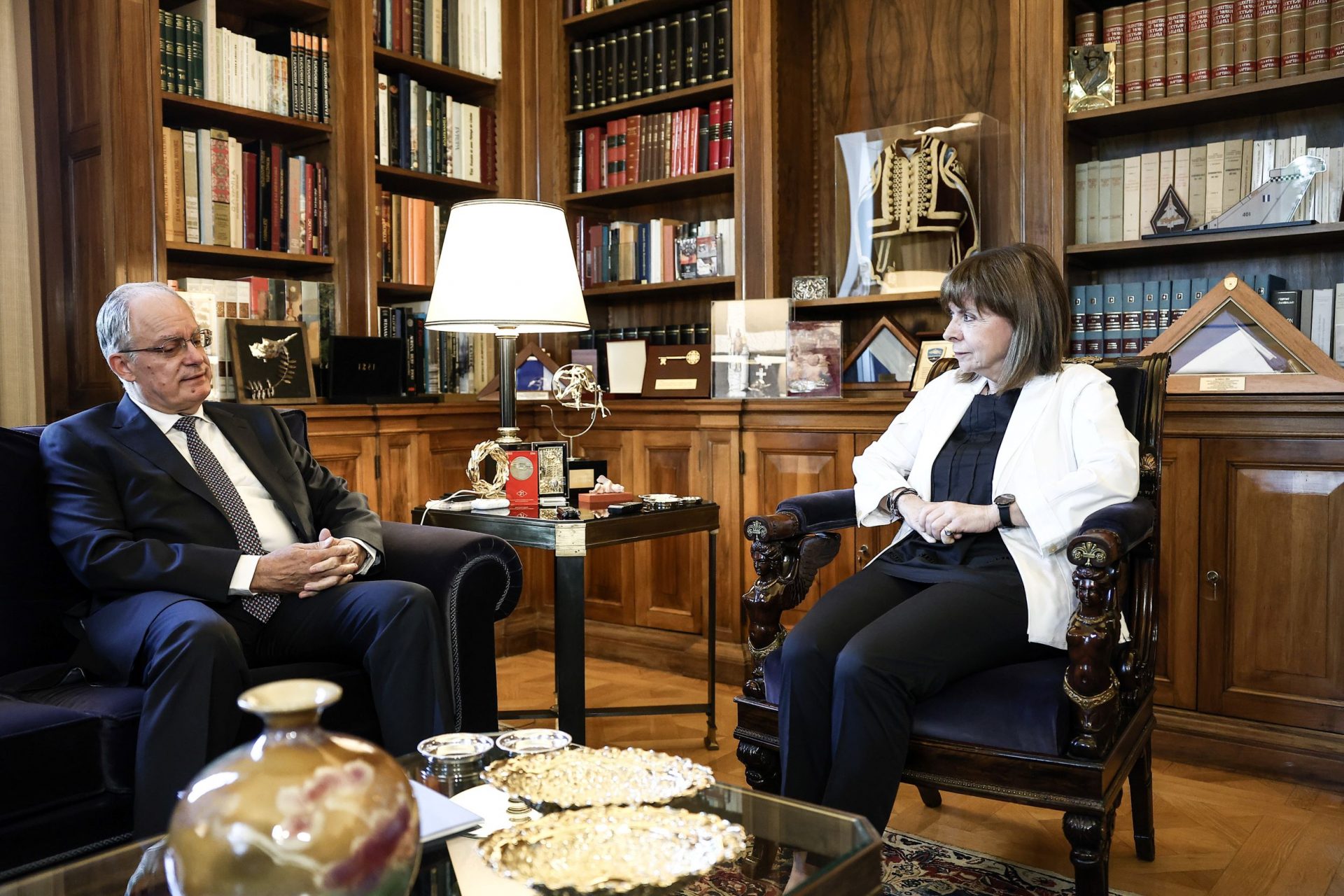 Συνάντηση με τον Πρόεδρο της Βουλής Κωνσταντίνο Τασούλα – Προεδρία της ...