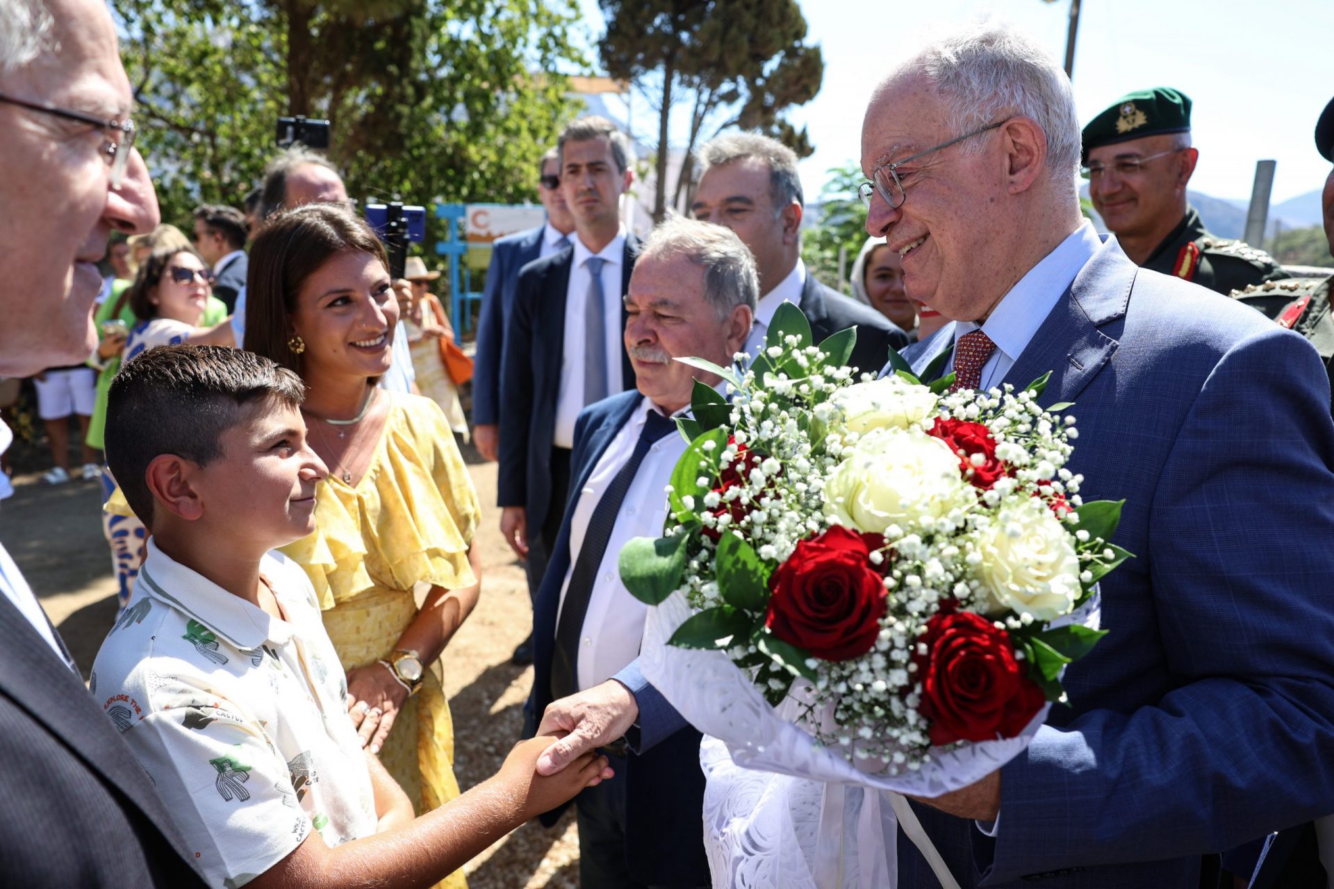 Επίσκεψη στο Δημοτικό Σχολείο Τελένδου για την έναρξη της σχολικής ...